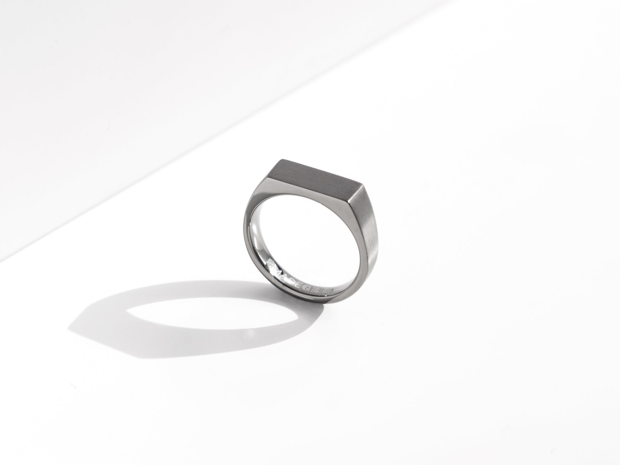 Dual Texture Signet Ring | Grey – MADEGREY